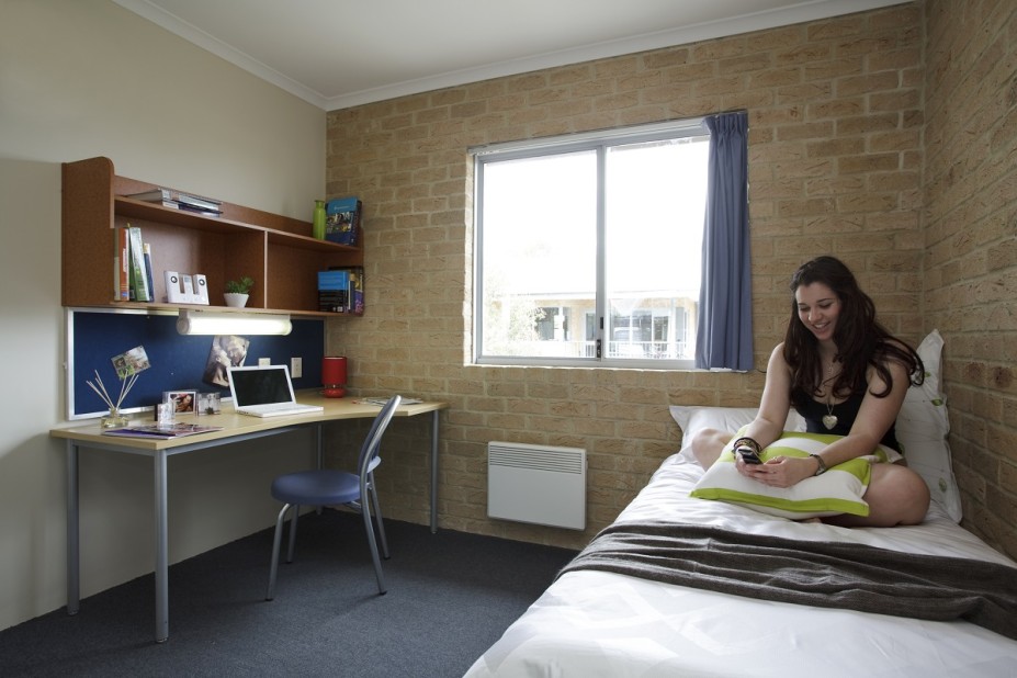 Shared Apartment - Campus Living Villages